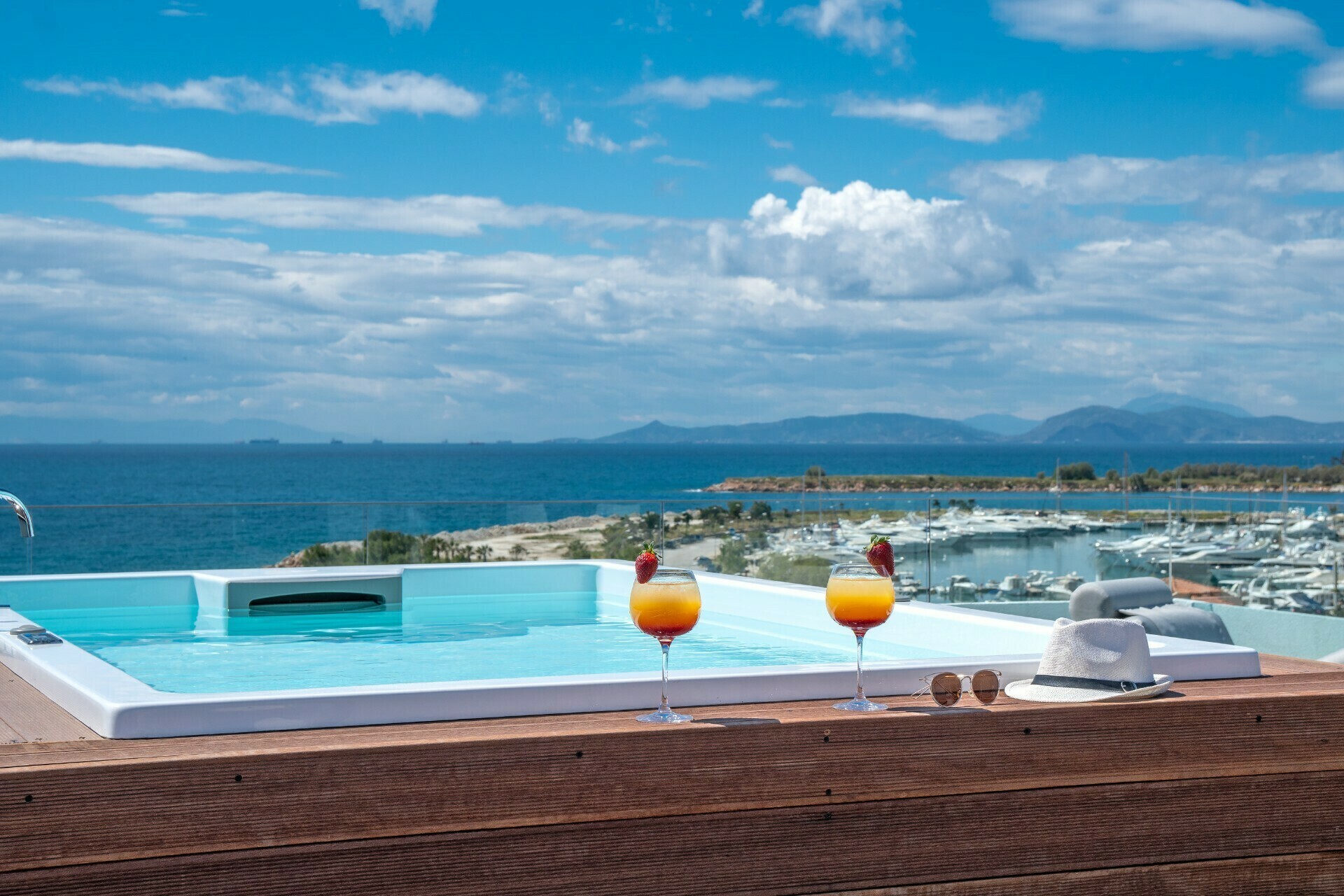 Glyfada Riviera Hotel - Your 5 Star Luxury In Athens